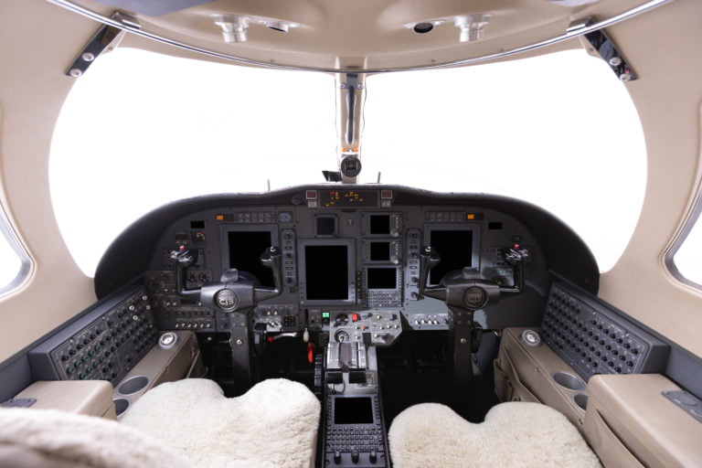 Citation CJ3 Cockpit | Million Air DallasMillion Air Dallas